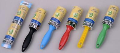 China Rodillo de eliminación de linto adhesivo con papel de corte espiral en venta