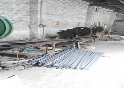 Chine Charnière résistante en laiton de piano de porte d'intérieur durable longue avec des trous de vis à vendre