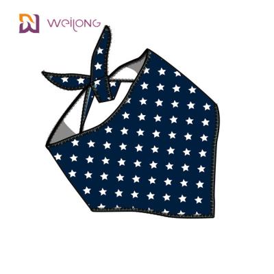 Chine Les étoiles durables de la meilleure qualité de tissu de forme de Bandana convenable réglable unique d'animal familier barre des bandanas de chien de concepteur à vendre