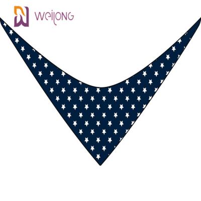 Chine Les étoiles durables de la meilleure qualité de tissu de forme de Bandana convenable réglable unique d'animal familier barre des bandanas de chien de concepteur à vendre