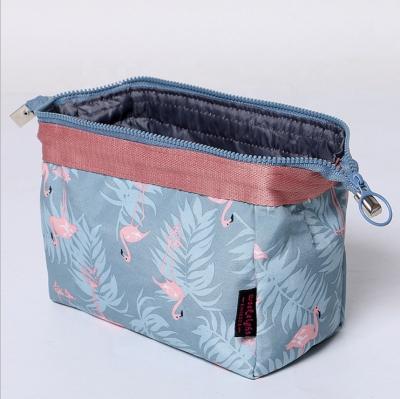 Chine Sac cosmétique de Portable Women Makeup d'organisateur de kits de maquillage de sac de stockage imperméable en gros de voyage à vendre