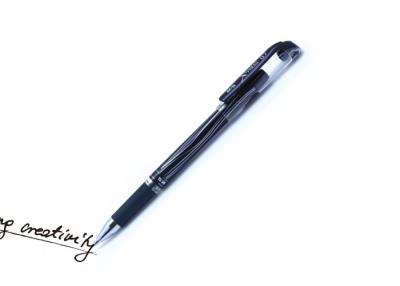 中国 0.7mm のオフィスおよび学校のための輸入された結め換え品が付いている柔らかいゴム製グリップの棒のゲル インク ペンを印刷する熱伝達 販売のため
