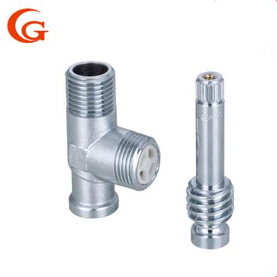 Cina Valvola d'ottone senza piombo del tubo dell'OEM, valvola a sfera cromata di CNC in vendita