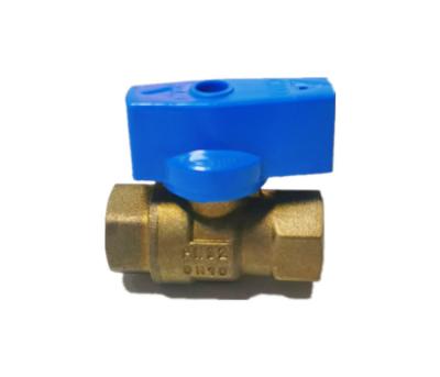 Cina 3/8 di femmina d'ottone senza piombo della valvola a sfera di CNC di BSP con la maniglia della farfalla in vendita