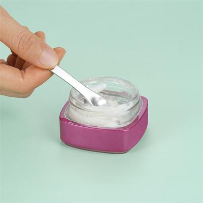 Chine 304 Cuillère de crème pour les yeux en acier inoxydable Mini spatules pour les yeux Massages pour soins de la peau des yeux à vendre