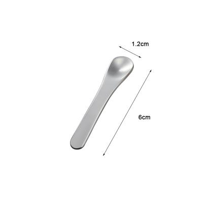 Chine 304 Cuillère de crème pour les yeux en acier inoxydable Mini spatules pour les yeux Massages pour soins de la peau des yeux à vendre