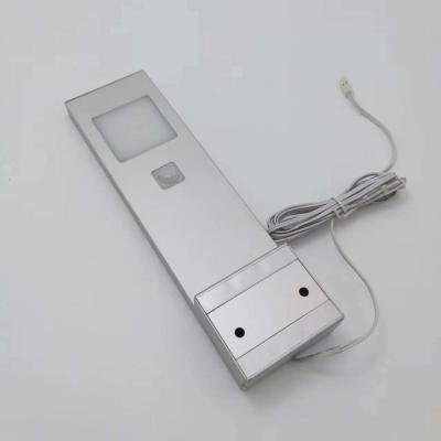 Cina Sensore di movimento DC12V sopra l'illuminazione del gabinetto per mobili da Ningbo LED Manufacture in vendita