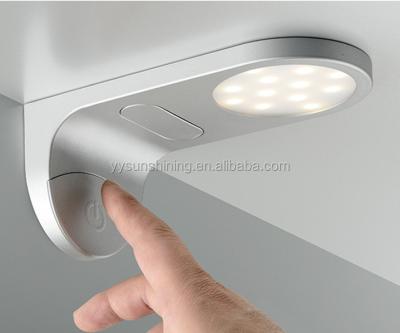 Cina Godetevi il controllo senza dimmer con il nostro armadio a LED con interruttore a tocco DC 12V e la luce della cucina in vendita