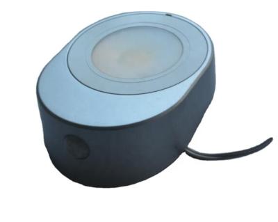 Cina 12V DC 3W Slim Round LED Under Kitchen Cabinet Light Cob con direzione dell'ombra verso il basso in vendita