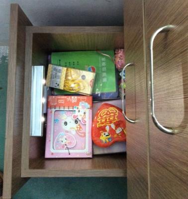 China Lâmpada de passo ativada sem fio de vibração cinza claro para casa à venda
