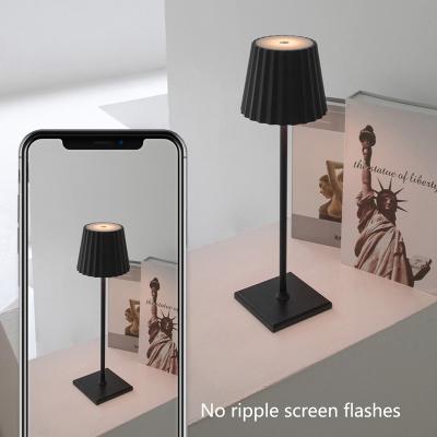 China 3000K-6500K Cordless LED Table Lamp Touch Control Portable Eye Protection for sale