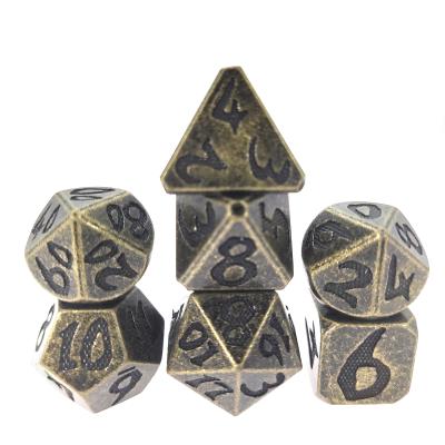Cina Neat Sharp Edges Copper Black Dice Set Odorless For Collection Polyhedral in vendita