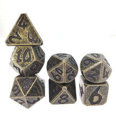 Cina Mini RPG Dice DND RPG Dice Set Durable For Dungeons And Dragons Polyhedral Aurichalceous in vendita