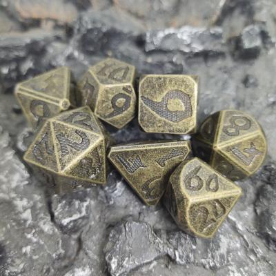 Cina Dice Colored Polyhedral Sets Manual Grinding Practical Multipurpose Resistant Sharp Edged in vendita