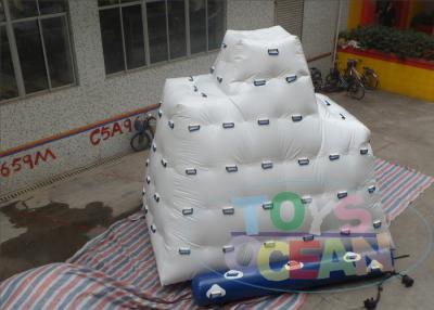 Cina Parete rampicante di galleggiamento di stupore dell'iceberg/giochi gonfiabili per gli adulti in vendita