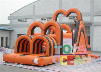 Cina Camera gonfiabile gigante di tema di rimbalzo di Halloween/sicurezza combinata ostacolo gonfiabile in vendita