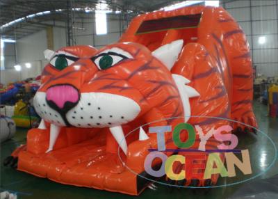 China corrediça inflável alaranjada gigante do tigre do dente do sabre de 9x5x6m para crianças e adultos à venda
