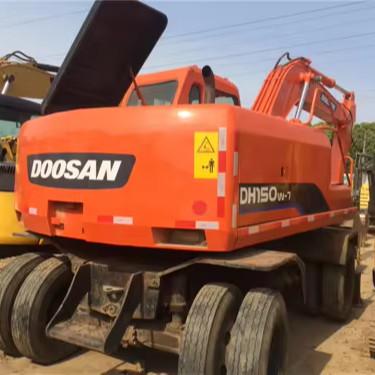 China 15ton Digger Doosan DH150W-7 Wheel Excavator met originele Korea Hydraulische cilinder Te koop
