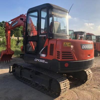 China 5 ton 5,5 ton Mini Doosan graafmachine Gebruikt Doosan Dx55 met ORIGINALE Hydraulische cilinder Te koop