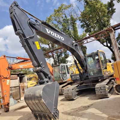 中国 ヴォルボ EC210BLC 掘削機 オリジナル 水力シリンダー 21 トン スウェーデン市場向けトラックシューズ 販売のため