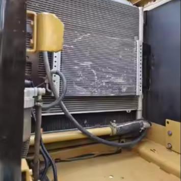 中国 日本 320C 320CU 0.9 バケツ容量で手頃な価格で使用されたカタピラー掘削機 販売のため