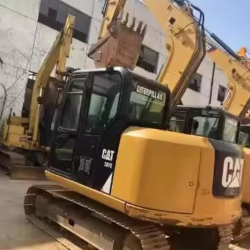 Cina Escavatori usati Caterpillar 307E con macchine da striscio e peso della macchina di 6800 kg in vendita