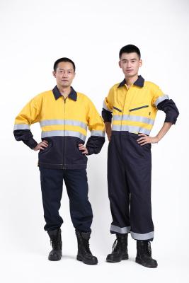Cina Vestiti ignifugi delle tute di alta visibilità per il lavoratore EN11612 NFPA2112 degli uomini in vendita