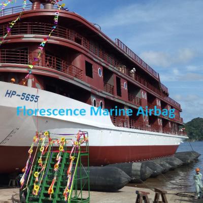 China Pneumatisch Rubber die Opblaasbare Marine Airbags For Ship Launching opheffen Te koop