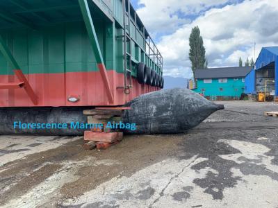 China Natuurrubbermarine salvage air lift bags Aangepaste Grootte Marine Rubber Airbag Te koop