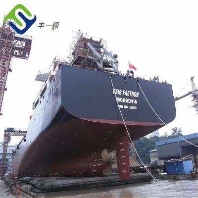 Cina Boat Lift Marine Rubber Airbag with Pressure 0.17 0.33MPa and High Binding Strength in vendita