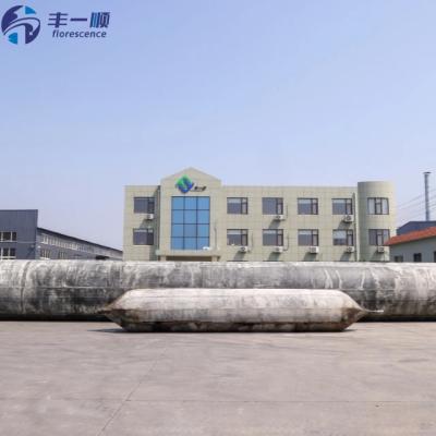 China Boat Lift Marine Rubber Airbag with Pneumatic Inflatable Design Te koop