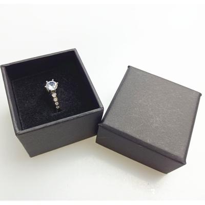 China Het kleine van de de Juwelengift van Speciaal papierring box foam velvet insert Vakje 5*5*4 cm Te koop