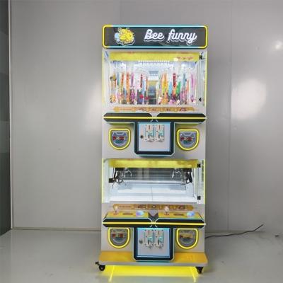Cina Amusement Game Center Indoor Coin Operated Toy Arcade Doll Claw Machine per 4 giocatori in vendita