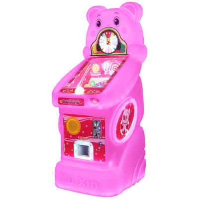 Cina Cadea Twisting Egg Arcade Grabber Machine Doll Catcher Per Amusement Game Center in vendita