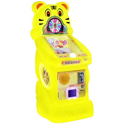 Cina Cadea Twisting Egg Arcade Grabber Machine Doll Catcher Per Amusement Game Center in vendita
