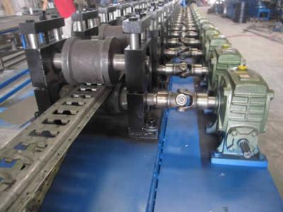 Cina rotolo d'acciaio di 8m/min Q195 Q235 che forma macchina con la larghezza di 100mm -600 millimetro in vendita
