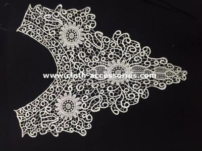 Cina Collare del pizzo del ricamo chimico del cotone ampio su misura per gli accessori dell'indumento in vendita