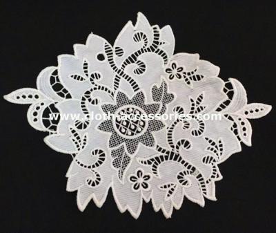 Cina Collare Colorfast del pizzo all'uncinetto del vestito da sposa dal fiore con la tintura amichevole eco- in vendita