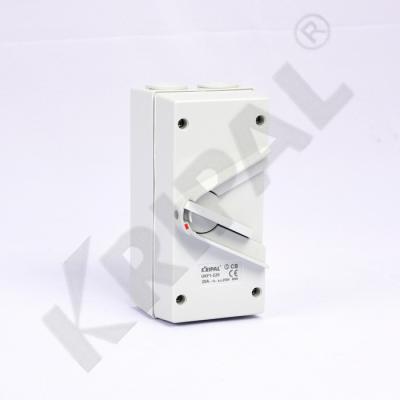 China Padrão isolante à prova de intempéries triplo do IEC do interruptor de Polo 440V IP66 UKF à venda