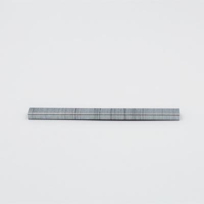 Cina 1406 Cappelli galvanizzati per fili industriali di tipo U, graffette di calibro 20 con vantaggio in vendita