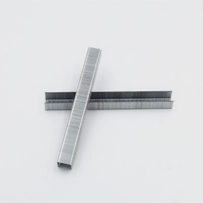 Cina 84 Serie 21 Gauge 8414 Fine Crown Air Staple per le applicazioni di tappezzeria in vendita