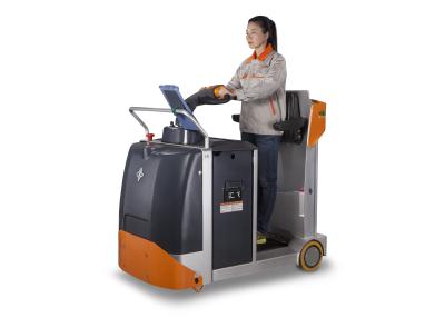 Cina Trattore elettrico di rimorchio del cavaliere 4,5 tonnellate con Electric Power che dirige, direzione regolare 180 con il limite di velocità a due stadi in vendita