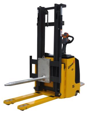 Cina Attrezzatura di maneggio del materiale del magazzino di rendimento elevato, carrello elevatore elettrico dell'impilatore in vendita