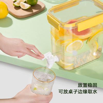 中国 4.5Lコックが付いているプラスチック冷却装置飲料ディスペンサーの冷水のやかん 販売のため