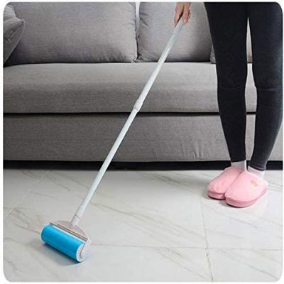 Cina Rullo lungo regolabile di plastica del dispositivo di rimozione dei capelli dei vestiti del residuo di stoffa della maniglia per Cat Dog Clothes in vendita