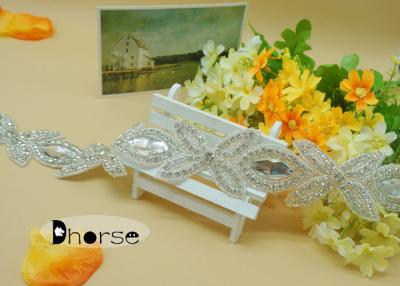 China Guarnição frisada do grande cristal de rocha frisado da prata da pedra de Bling para o vestido de casamento à venda