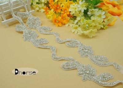 China Guarnição frisada do cristal de rocha nupcial feito a mão do projeto da flor para o vestido de casamento à venda