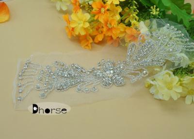 China Appliques perlados de pedra claros feitos a mão do vestido de casamento para a faixa nupcial à venda