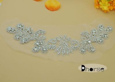 Cina Bling Bling cuce sull'applique del cristallo di rocca della scollatura per il vestito da sposa in vendita