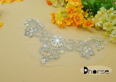 Cina Cucia sull'applique bordato cristallo di rocca della scollatura di Bling per il vestito da sposa in vendita